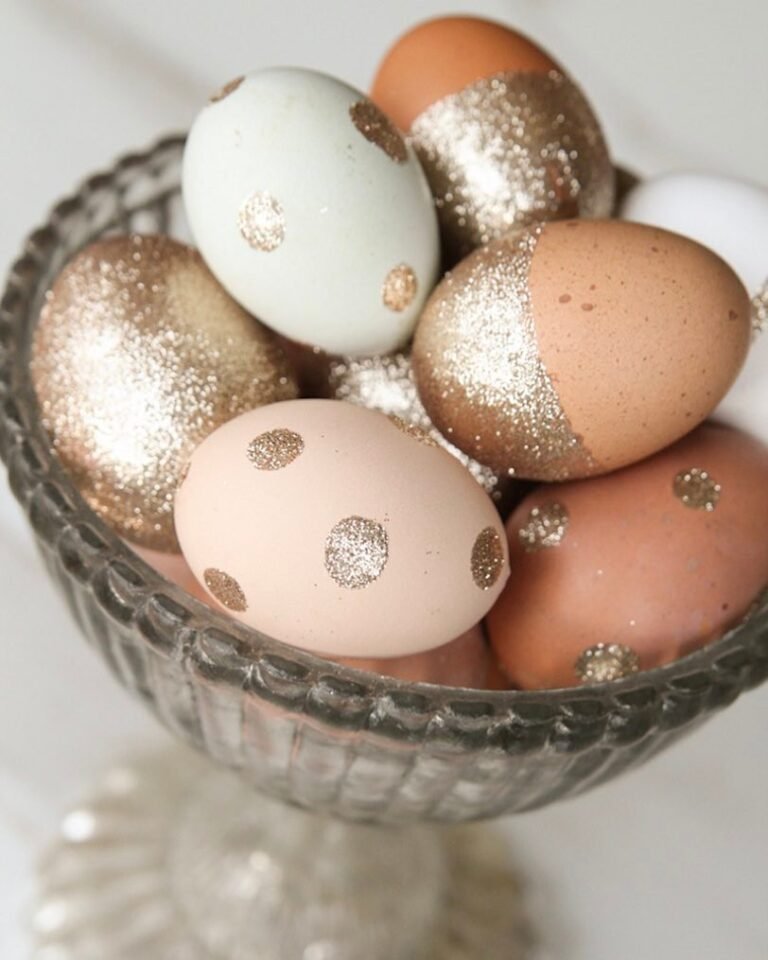 29 Creative Easter Crafts for Adults | Easy DIY Decor & Gift Ideas